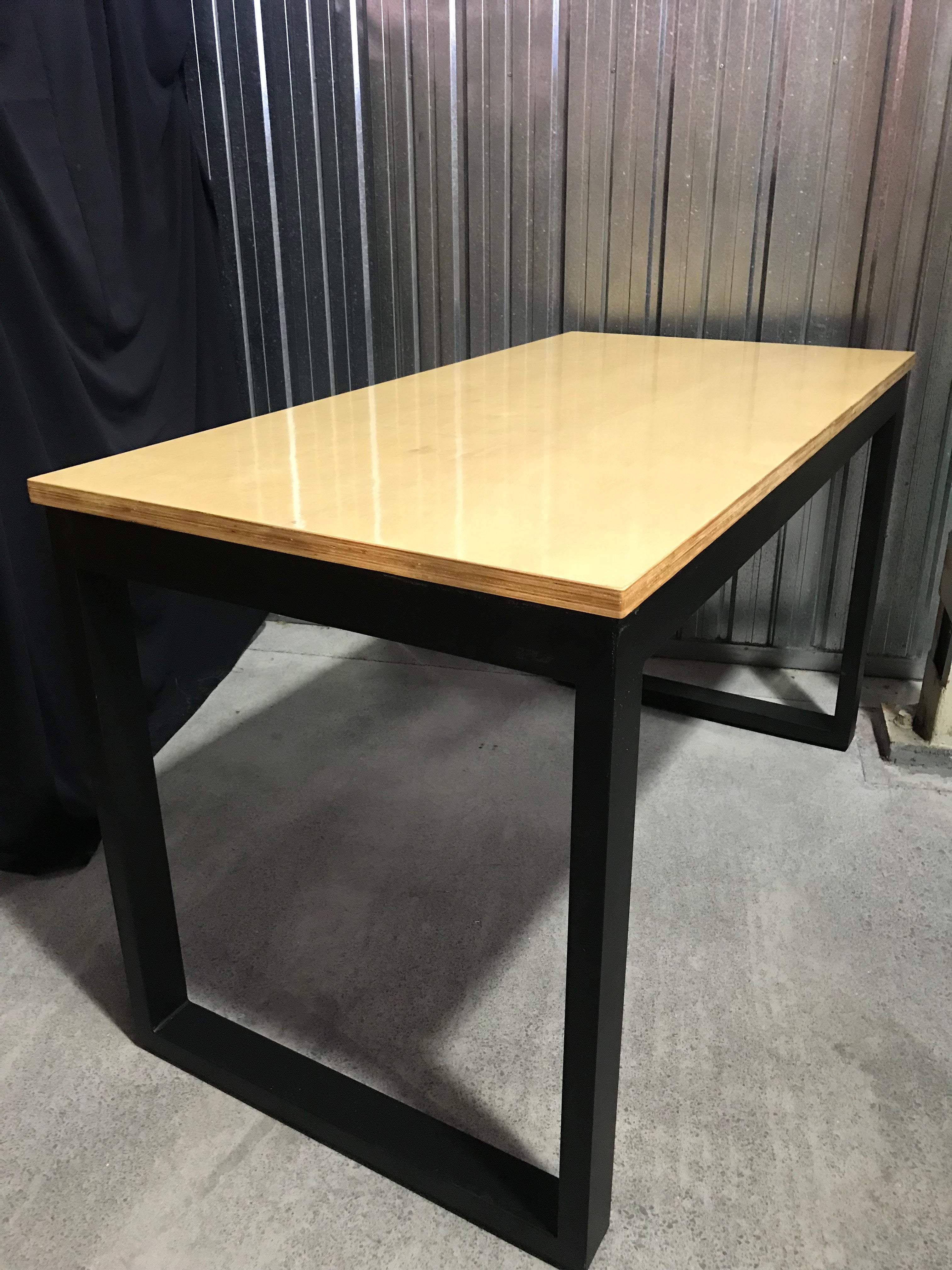 Bar Leaners and Stools – Click for Hire